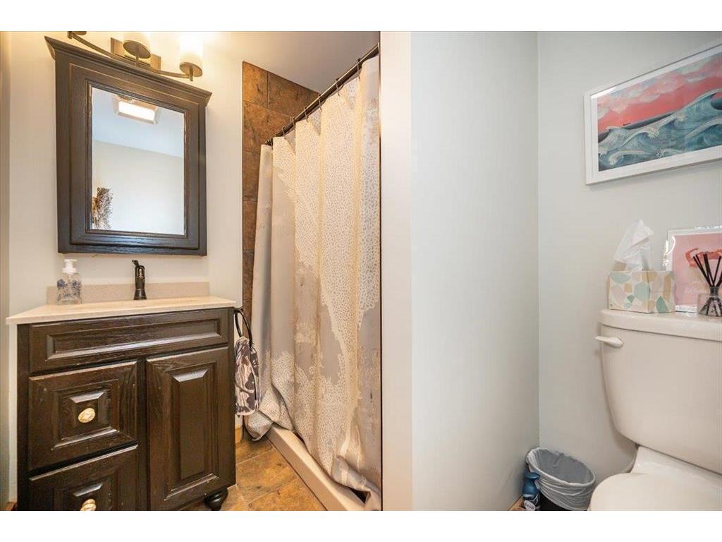 3239 S Lake Avenue, Duluth, MN, 55802 | MLS: 6804868 | Edina Realty