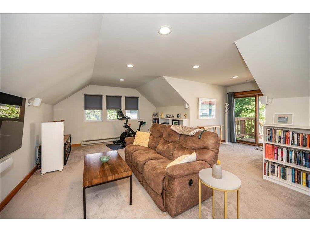 3239 S Lake Avenue, Duluth, MN, 55802 | MLS: 6804868 | Edina Realty