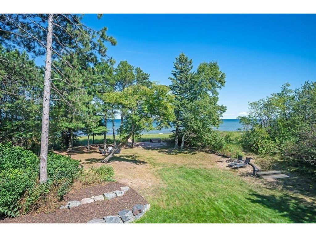 3239 S Lake Avenue, Duluth, MN, 55802 | MLS: 6804868 | Edina Realty