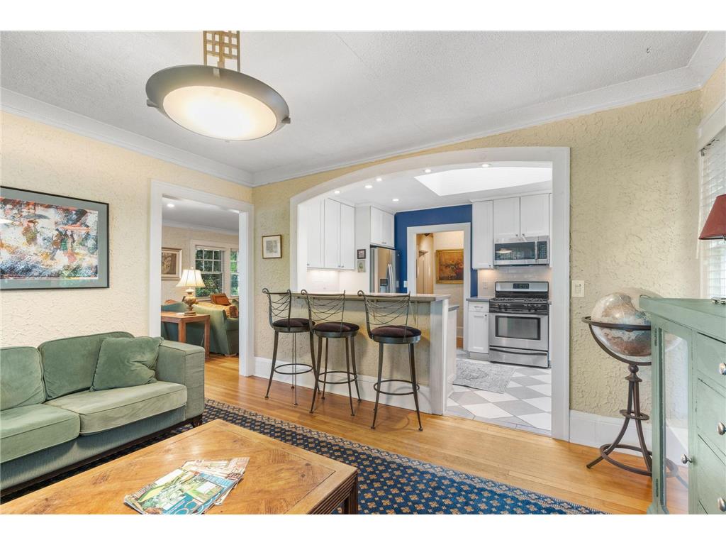 324 W Diamond Lake Road, Minneapolis, MN, 55419 | MLS: 6736190 | Edina ...