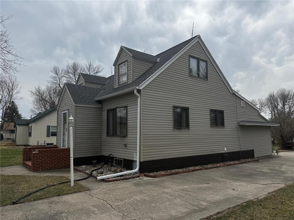 327 2nd Street SW, Clara City, MN, 56222 | MLS: 6705479 | Edina Realty