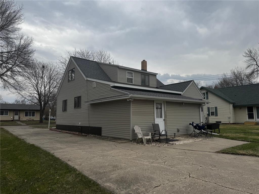 327 2nd Street SW, Clara City, MN, 56222 | MLS: 6705479 | Edina Realty