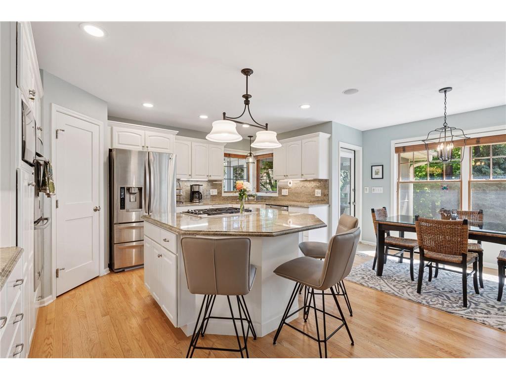 3290 Samuel Court, Vadnais Heights, MN, 55127 | MLS: 6729103 | Edina Realty