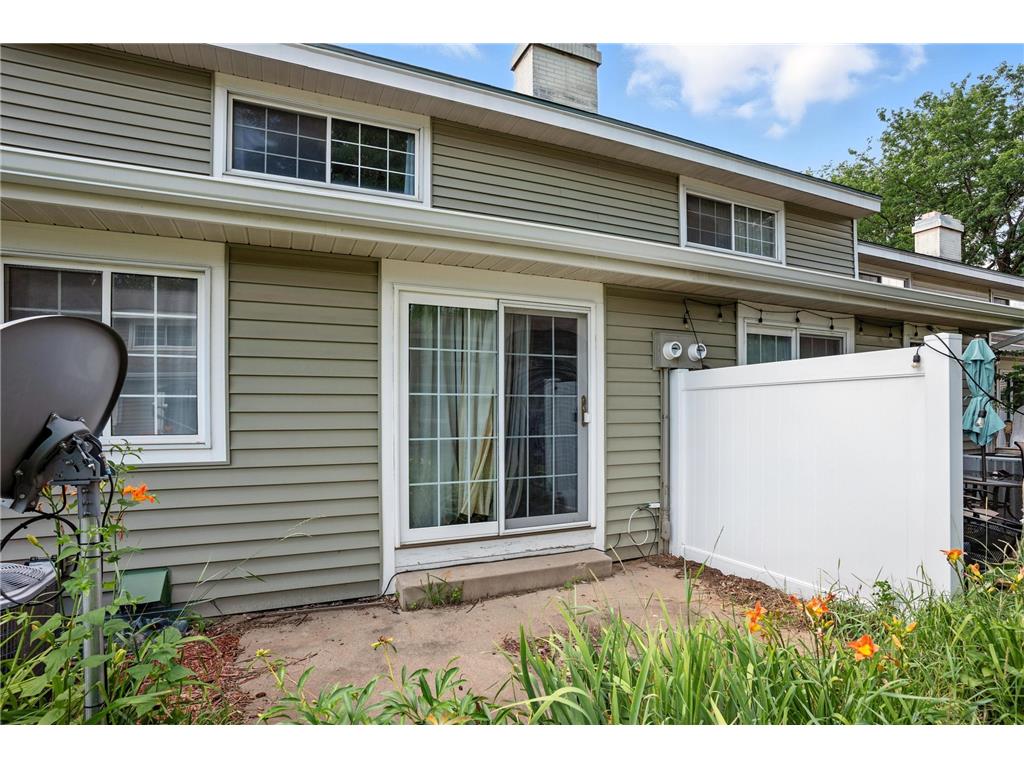 3296 Hill Ridge Drive #58, Eagan, MN, 55121 | MLS: 6761855 | Edina Realty