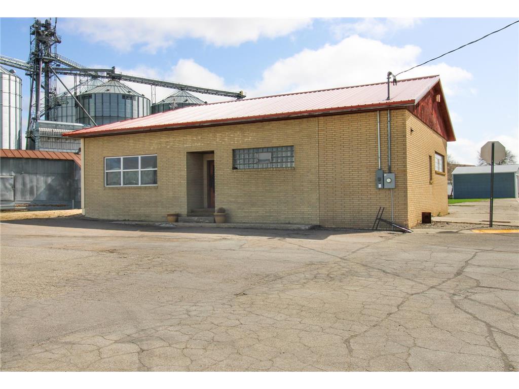 330 Martin Avenue, Belgrade, MN, 56312 | MLS: 6390710 | Edina Realty