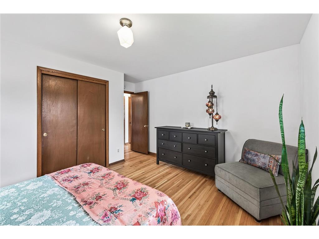 3313 Zane Avenue N, Crystal, MN, 55422 | MLS: 6757233 | Edina Realty