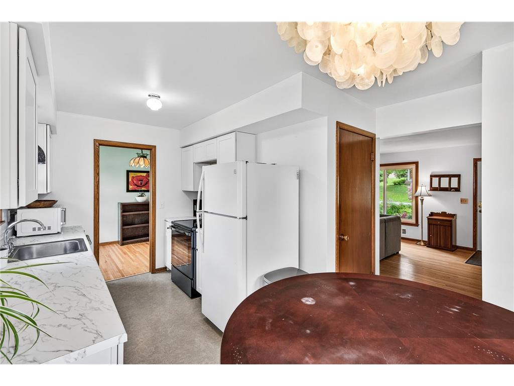 3313 Zane Avenue N, Crystal, MN, 55422 | MLS: 6757233 | Edina Realty