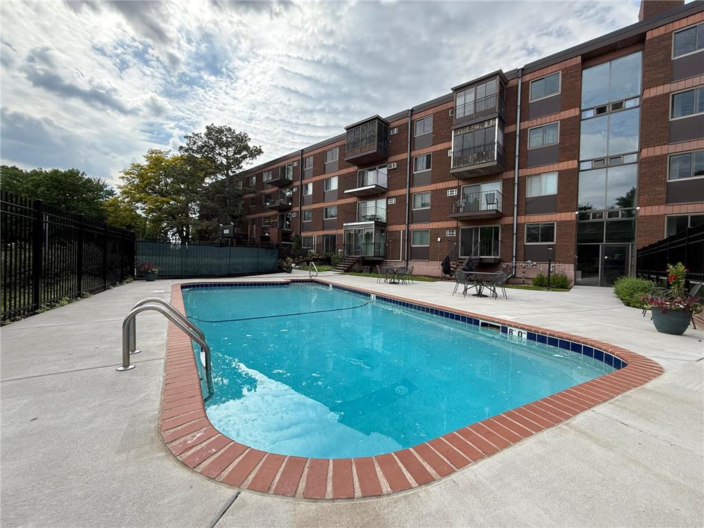 334 Cherokee Avenue #407, Saint Paul, MN, 55107 | MLS: 6709166 | Edina ...