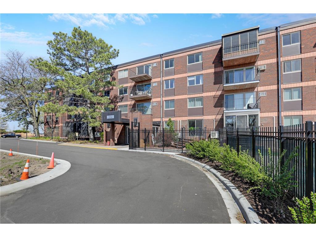 334 Cherokee Avenue #407, Saint Paul, MN, 55107 | MLS: 6709166 | Edina ...