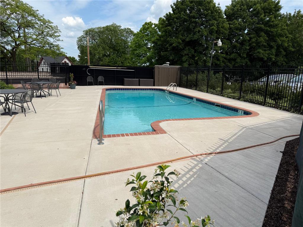 334 Cherokee Avenue #407, Saint Paul, MN, 55107 | MLS: 6709166 | Edina ...