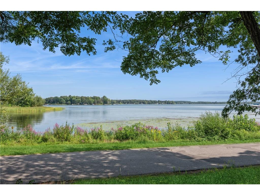 335 Hawthorne Road, East Bethel, MN, 55092 | MLS: 6696484 | Edina Realty