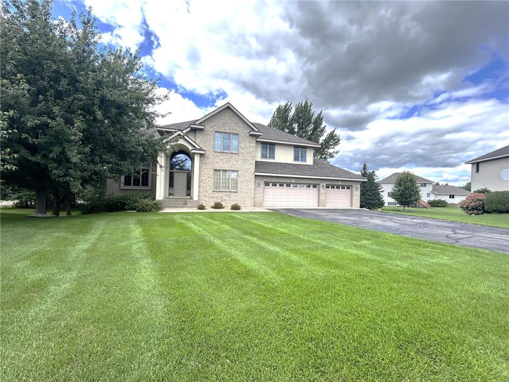 3353 21st Avenue S, Saint Cloud, MN, 56301 | MLS: 6659358 | Edina Realty