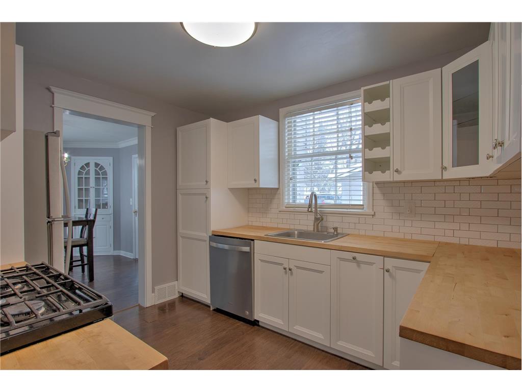 337 Union Street S, Mora, MN, 55051 | MLS: 6825071 | Edina Realty