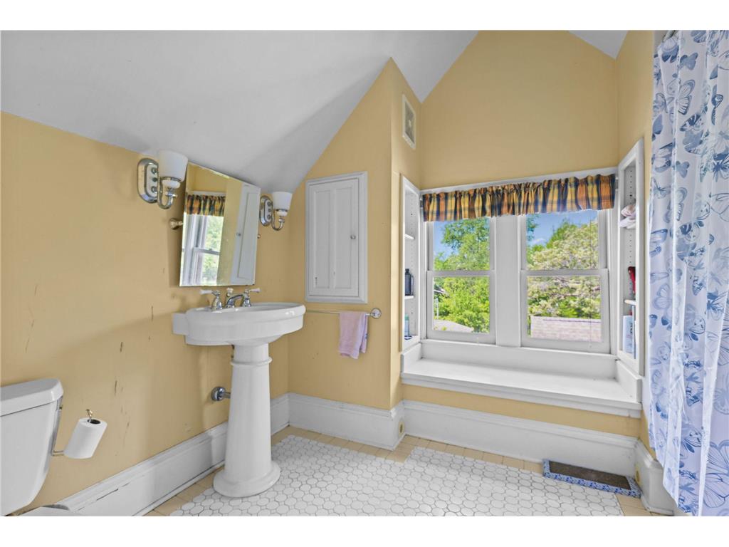 3375 Stark Road NE, Cambridge Twp, MN, 55008 | MLS: 6708150 | Edina Realty