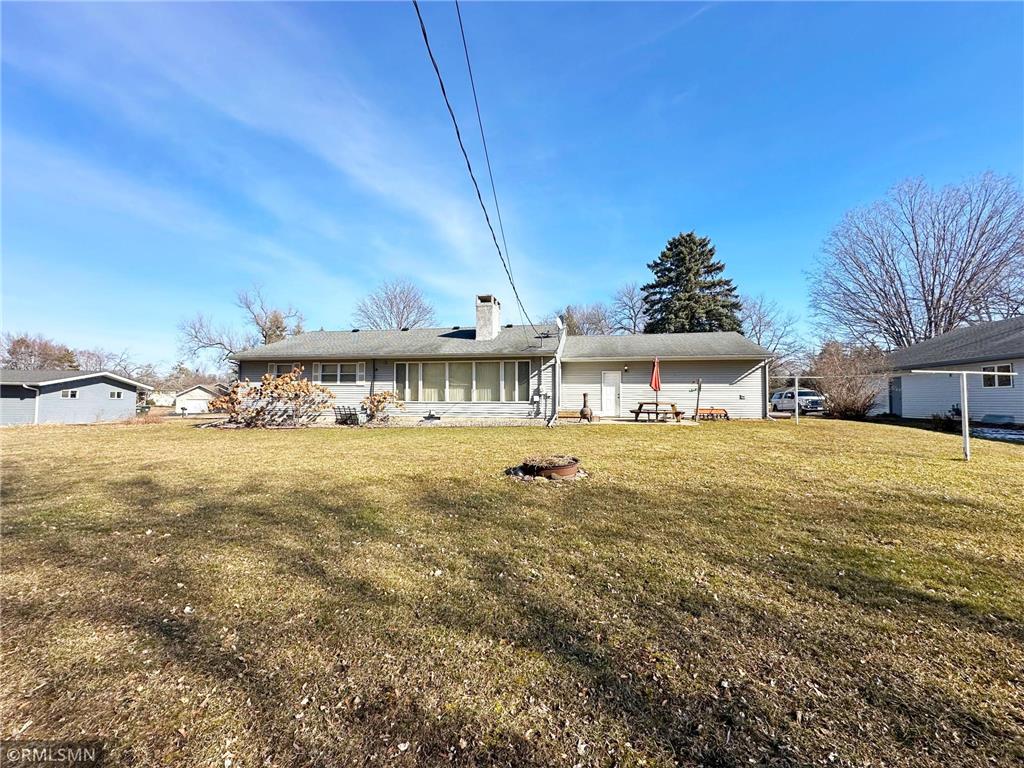 339 Spruce Drive E, Annandale, MN, 55302 | MLS: 6494764 | Edina Realty