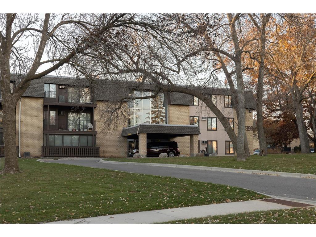3399 Kent Street #213, Shoreview, MN, 55126 | MLS: 6463432 | Edina Realty