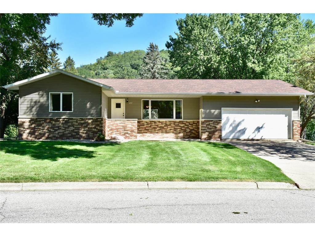 340 Knopp Valley Drive, Winona, MN, 55987 | MLS: 6256378 | Edina Realty