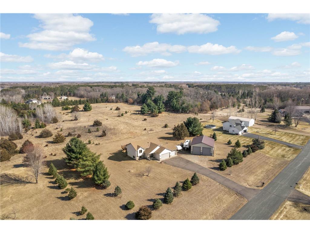 34135 Grange Circle, Stacy, MN, 55079 | MLS: 7041242 | Edina Realty