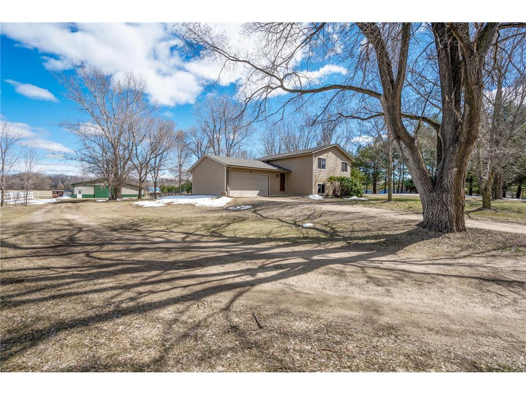 34151 Elmcrest Avenue, Stacy, MN, 55079 | MLS: 6511119 | Edina Realty