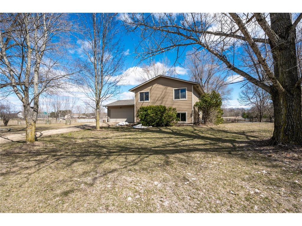 34151 Elmcrest Avenue, Stacy, MN, 55079 | MLS: 6511119 | Edina Realty