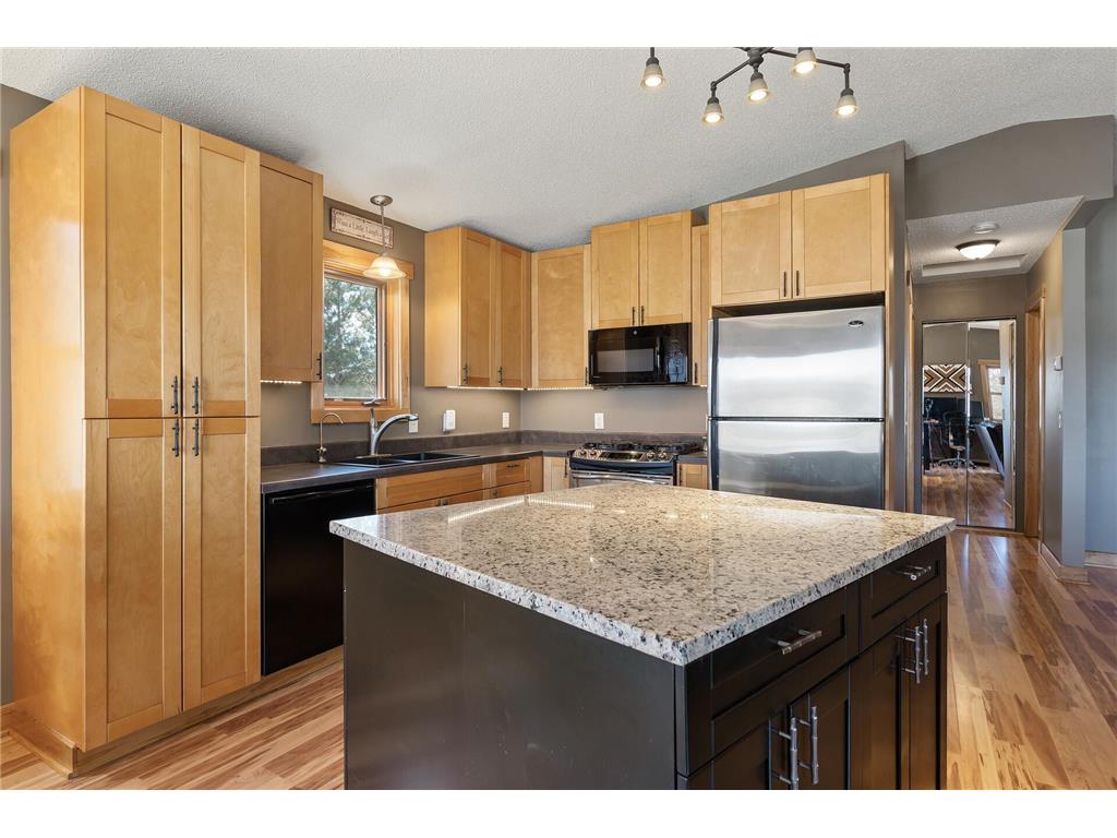 34151 Elmcrest Avenue, Stacy, MN, 55079 | MLS: 6511119 | Edina Realty