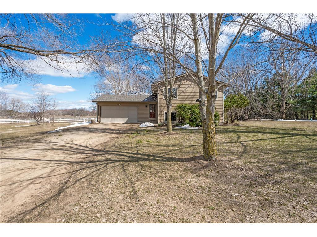 34151 Elmcrest Avenue, Stacy, MN, 55079 | MLS: 6511119 | Edina Realty