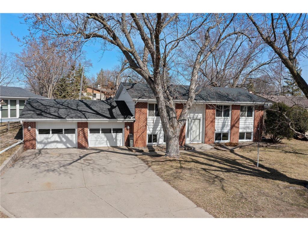 3424 W 87th Street, Bloomington, MN, 55431 | MLS: 6494454 | Edina Realty