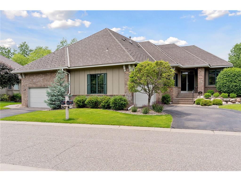 343 Waycliffe Drive N, Wayzata, MN, 55391 | MLS: 6742365 | Edina Realty