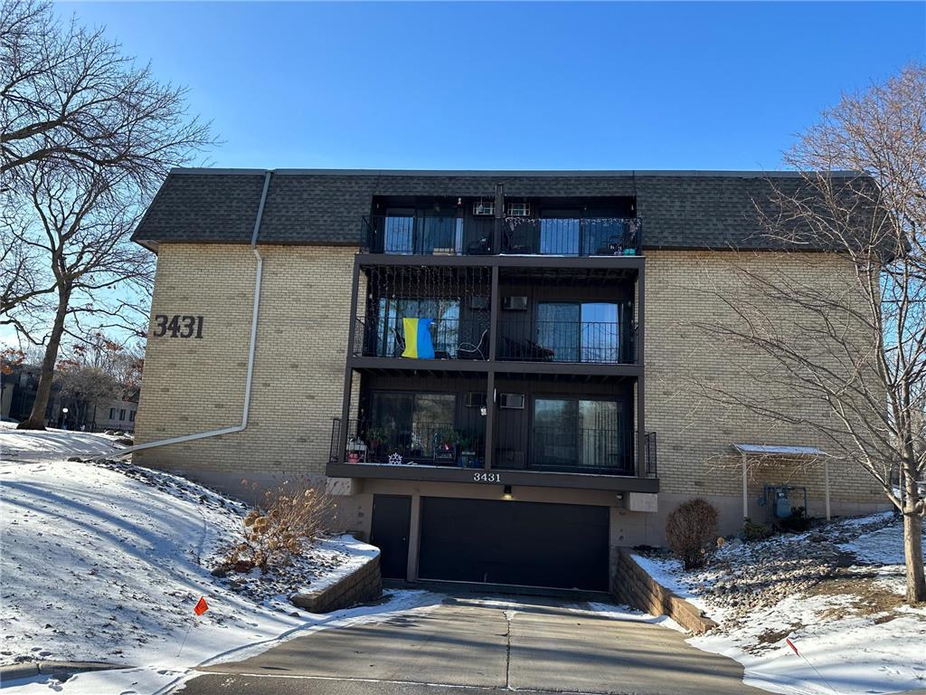3431 Kent Street #716, Shoreview, MN, 55126 | MLS: 6490255 | Edina Realty