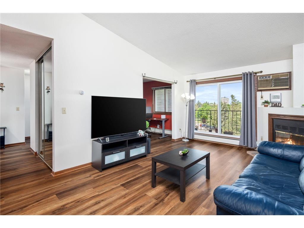 3440 Golfview Drive #314, Eagan, MN, 55123 | MLS: 6395521 | Edina Realty