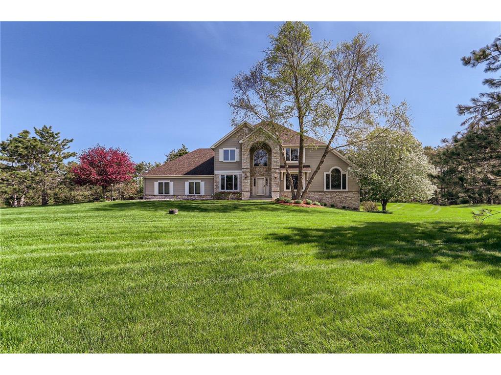 353 Deer Valley Drive, Troy Twp, WI, 54016 | MLS: 6370773 | Edina Realty