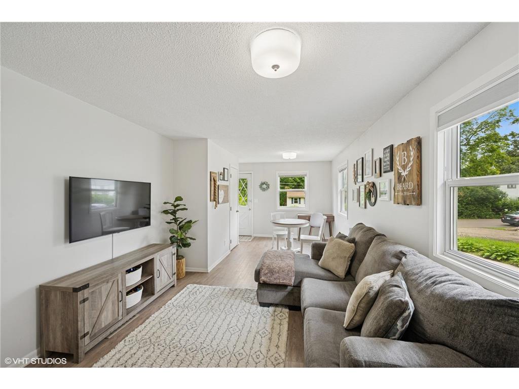 3541 Livingston Avenue, Orono, MN, 55391 | MLS: 6758517 | Edina Realty