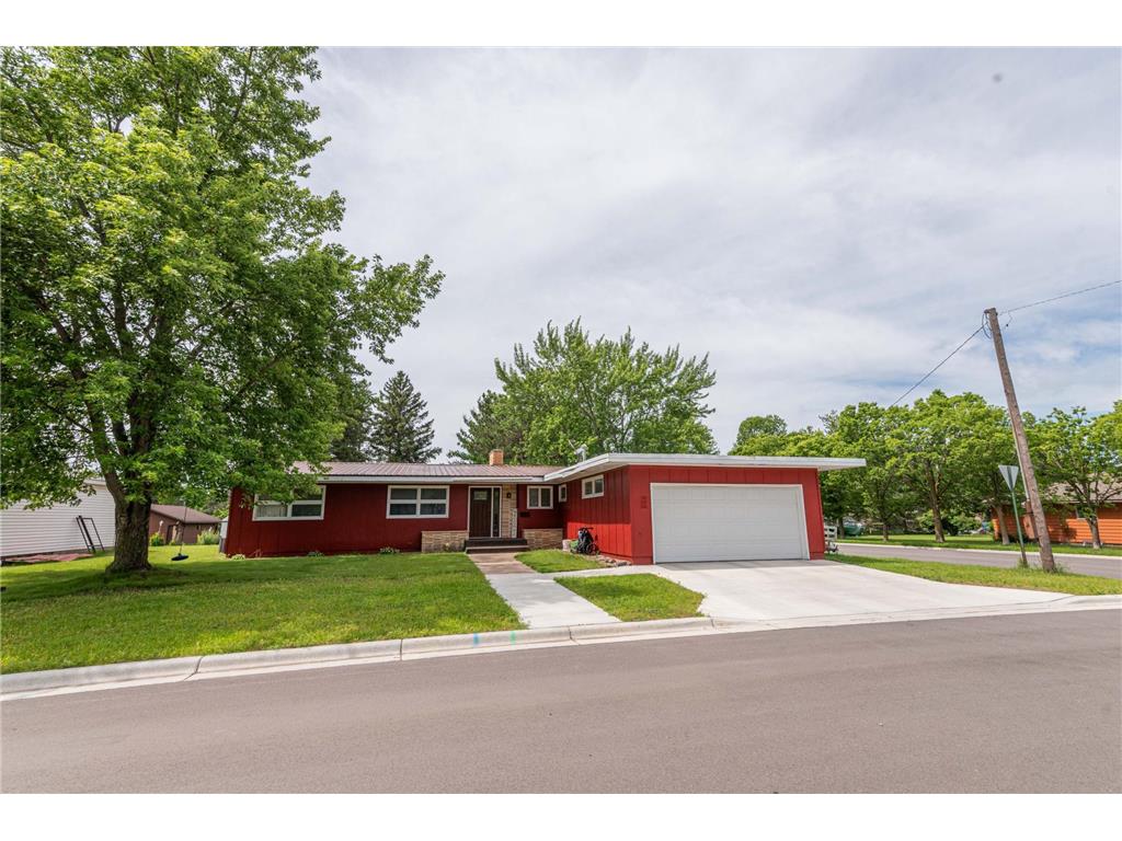 357 5th Street SW, Perham, MN, 56573 | MLS: 6563397 | Edina Realty