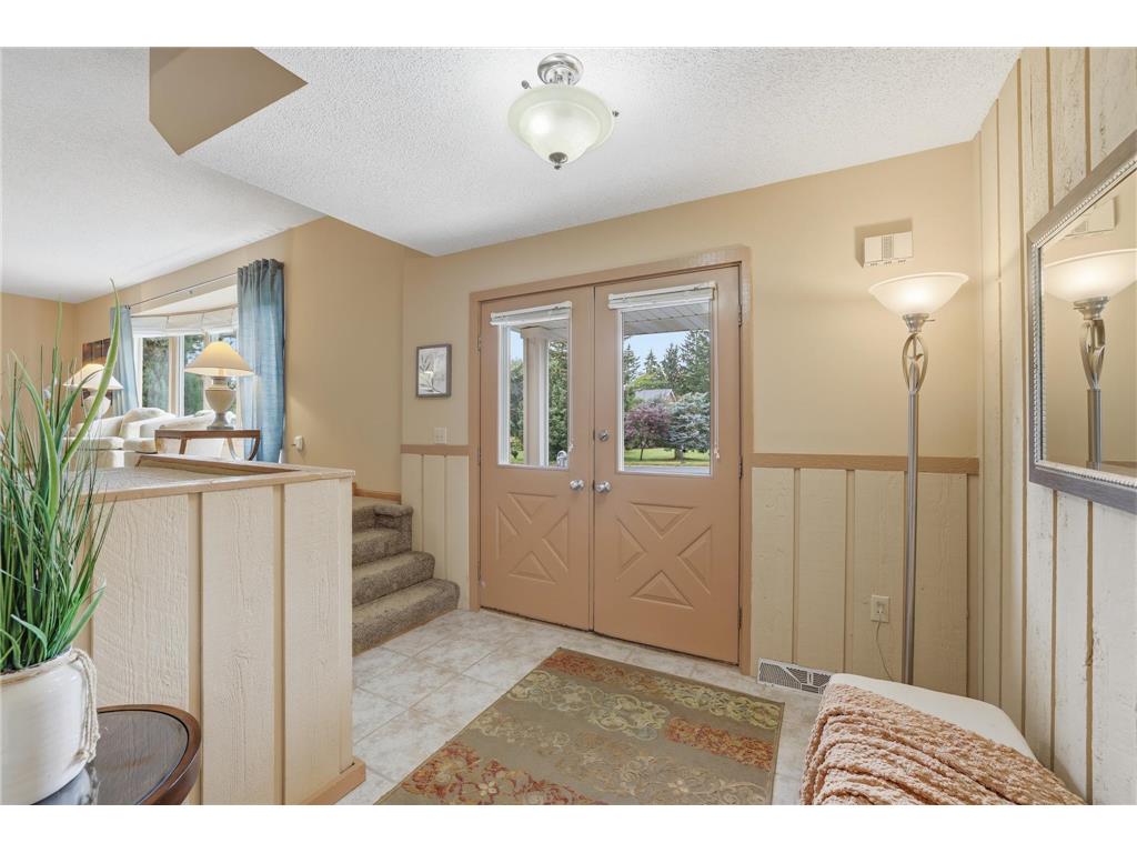 3650 Knoll Ridge Drive, Eagan, MN, 55122 | MLS: 6806569 | Edina Realty