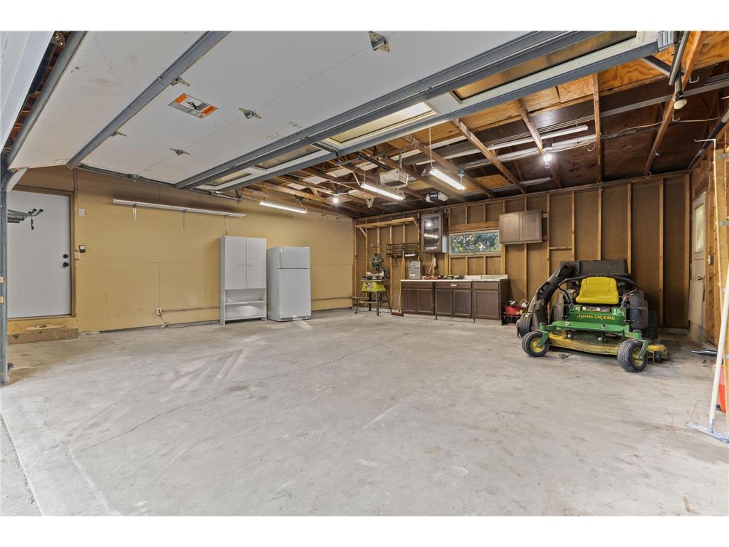 3655 Dallas Lane N, Plymouth, MN, 55447 | MLS: 6797154 | Edina Realty