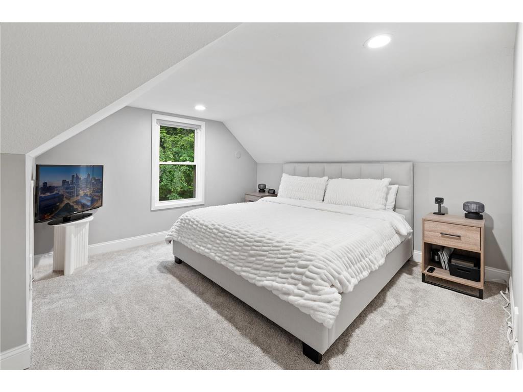 37 Harrison Avenue S, Hopkins, MN, 55343 | MLS: 6721992 | Edina Realty