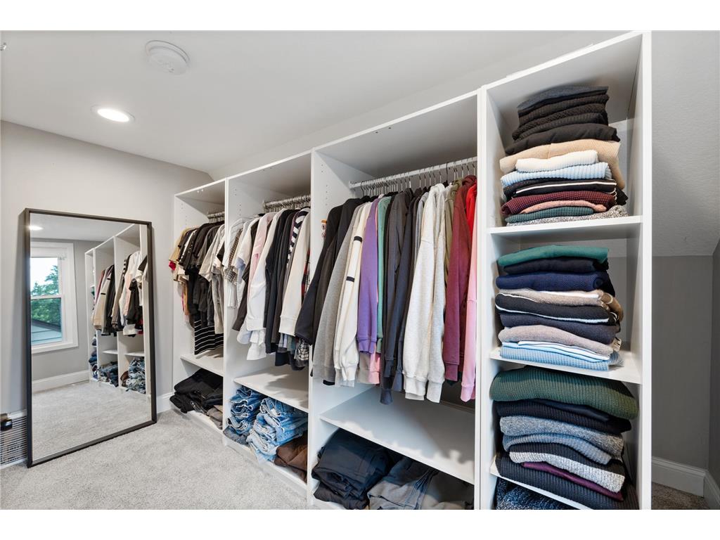 37 Harrison Avenue S, Hopkins, MN, 55343 | MLS: 6721992 | Edina Realty