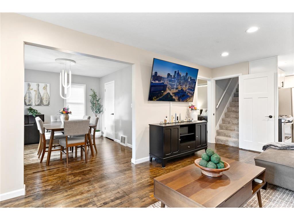 37 Harrison Avenue S, Hopkins, MN, 55343 | MLS: 6721992 | Edina Realty