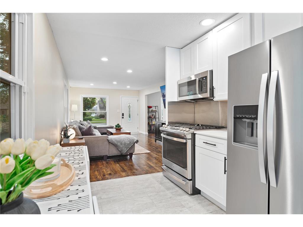 37 Harrison Avenue S, Hopkins, MN, 55343 | MLS: 6721992 | Edina Realty