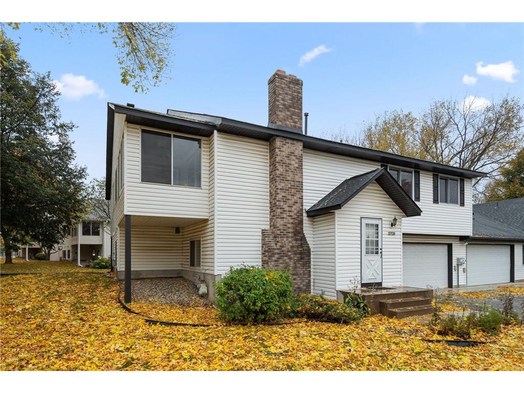 3708 Gershwin Lane N, Oakdale, MN, 55128 | MLS: 6807821 | Edina Realty