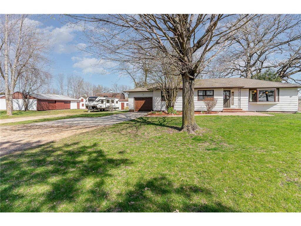 37585 State Highway 13, Montgomery Twp, MN, 56069 | MLS: 6501544 ...