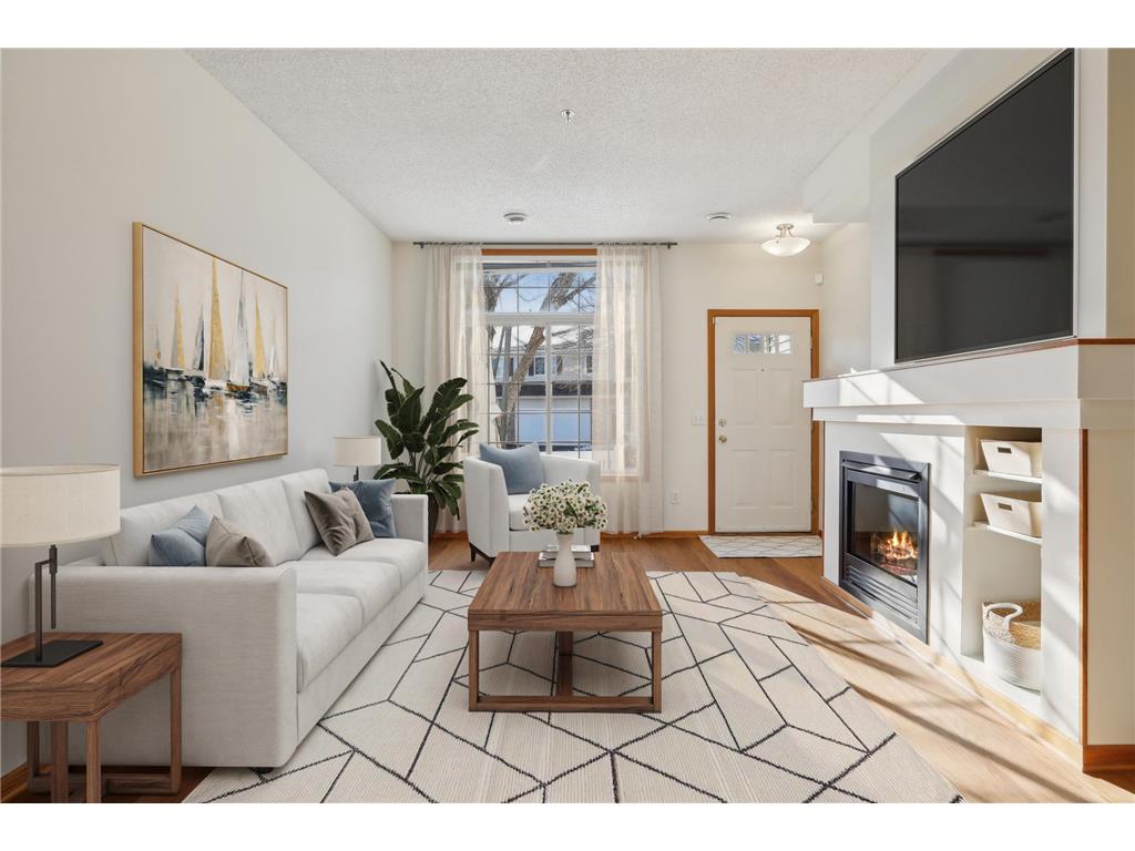 376 Frederick Circle #306, Hastings, MN, 55033 | MLS: 6533154 | Edina ...