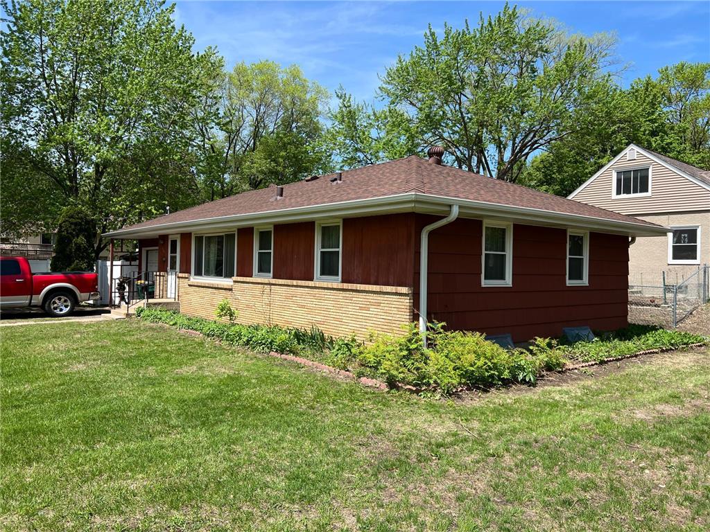 3801 Vera Cruz Avenue N, Crystal, MN, 55422 | MLS: 6399635 | Edina Realty