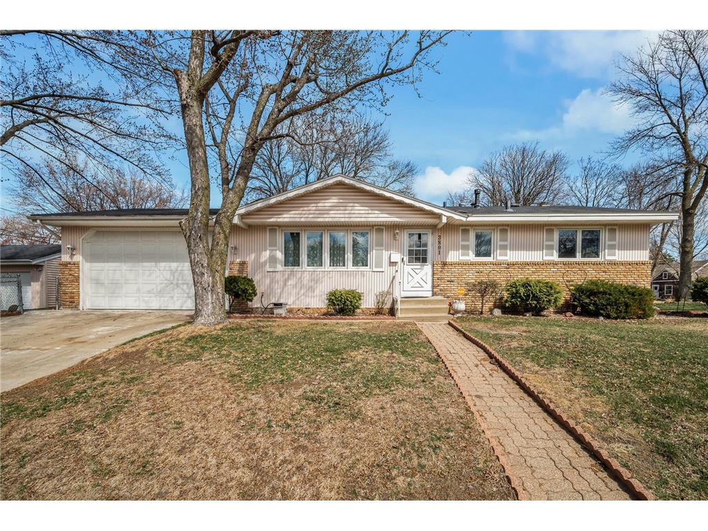 3801 Zenith Avenue N, Robbinsdale, MN, 55422 | MLS: 6701385 | Edina Realty