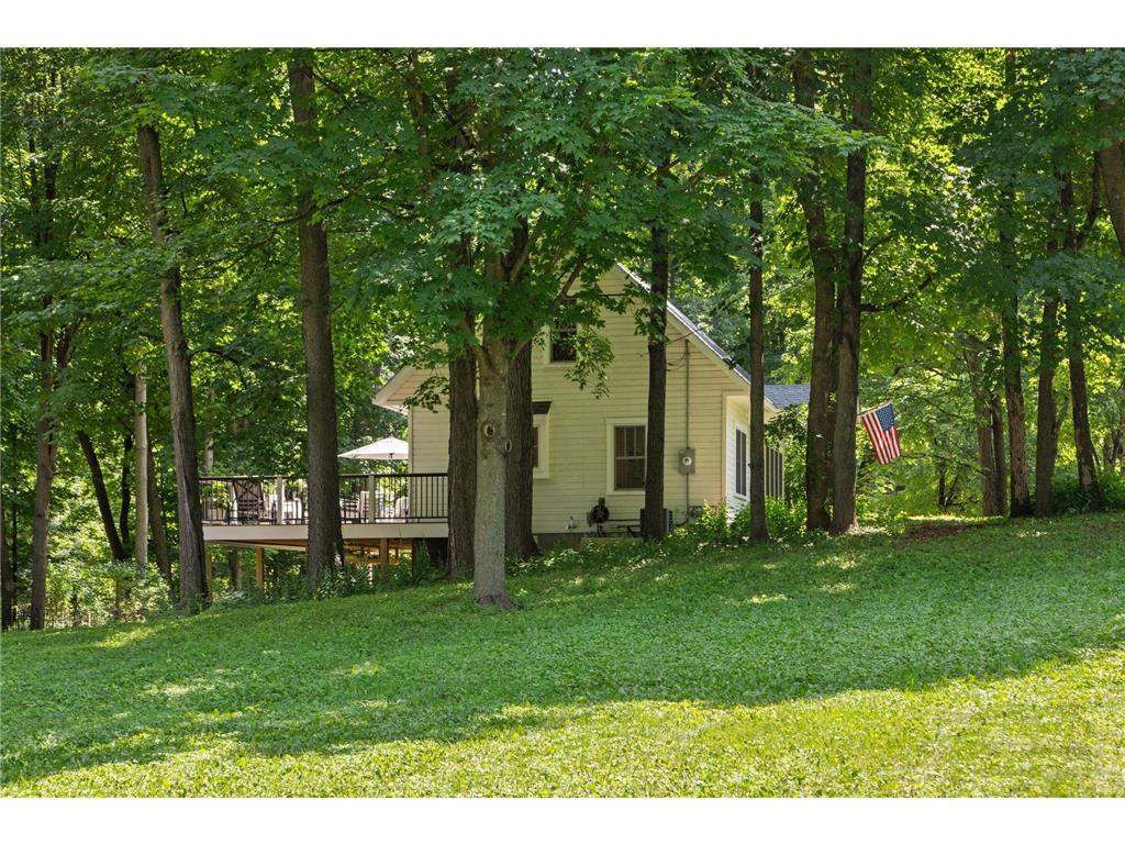 3815 Deephaven Avenue, Deephaven, MN, 55391 | MLS: 6744565 | Edina Realty