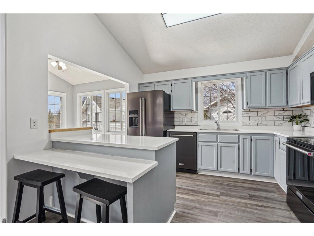 3875 Niagara Lane N, Plymouth, MN, 55446 | MLS: 6756640 | Edina Realty