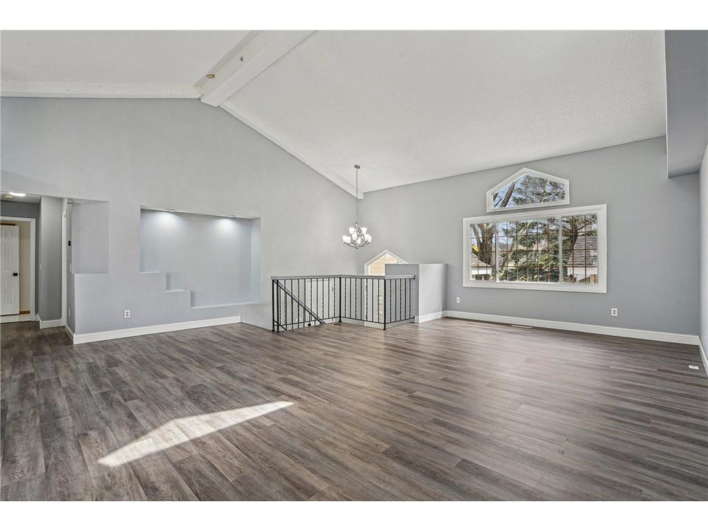 3875 Niagara Lane N, Plymouth, MN, 55446 | MLS: 6756640 | Edina Realty