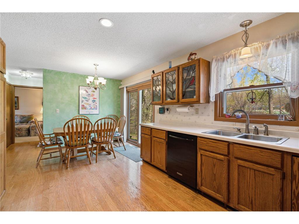 3890 Shoreline Drive, Orono, MN, 55391 | MLS: 6506702 | Edina Realty