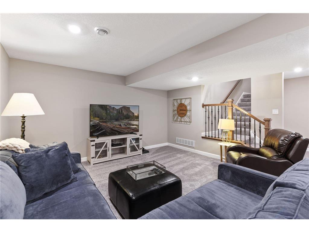 3896 Melby Avenue NE, Saint Michael, MN, 55376 | MLS: 6707638 | Edina ...