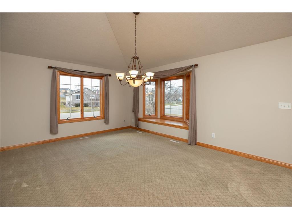 3902 Chip Shot Lane SE, Rochester, MN, 55904 | MLS: 6489583 | Edina Realty